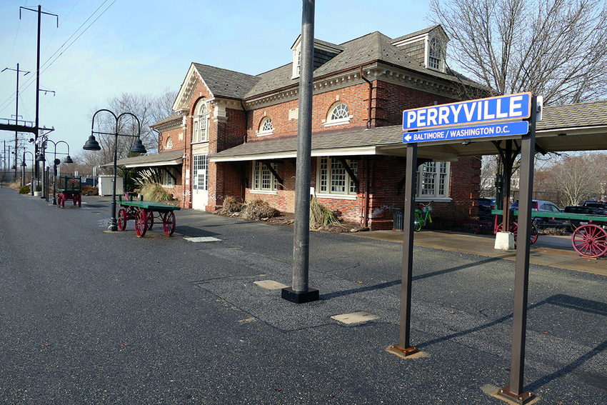 Perryville Station: The GreatRails North American Railroad Photo Archive