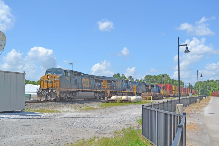 CSX 7805: The GreatRails North American Railroad Photo Archive