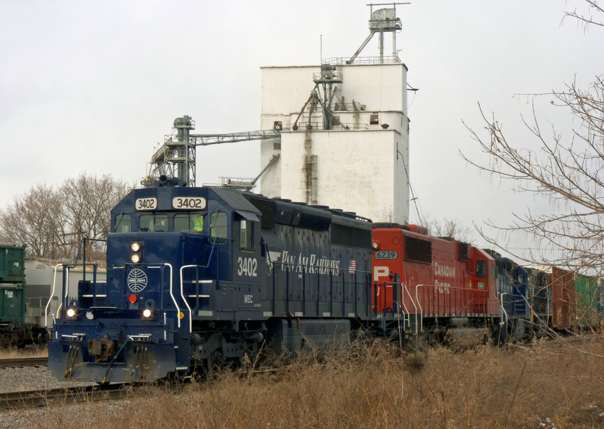 NS 11R trundles down the Binghamton track: The GreatRails North ...