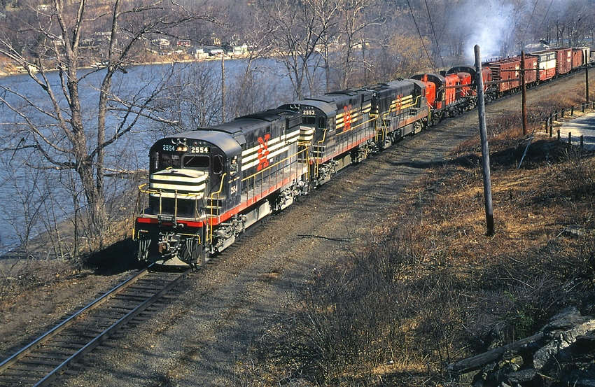 Along the Housatonic, Shelton Connecticut.: The GreatRails North ...