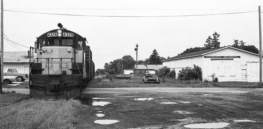 Eastbound C & NW Freight at Barneveld, WI: The GreatRails North ...