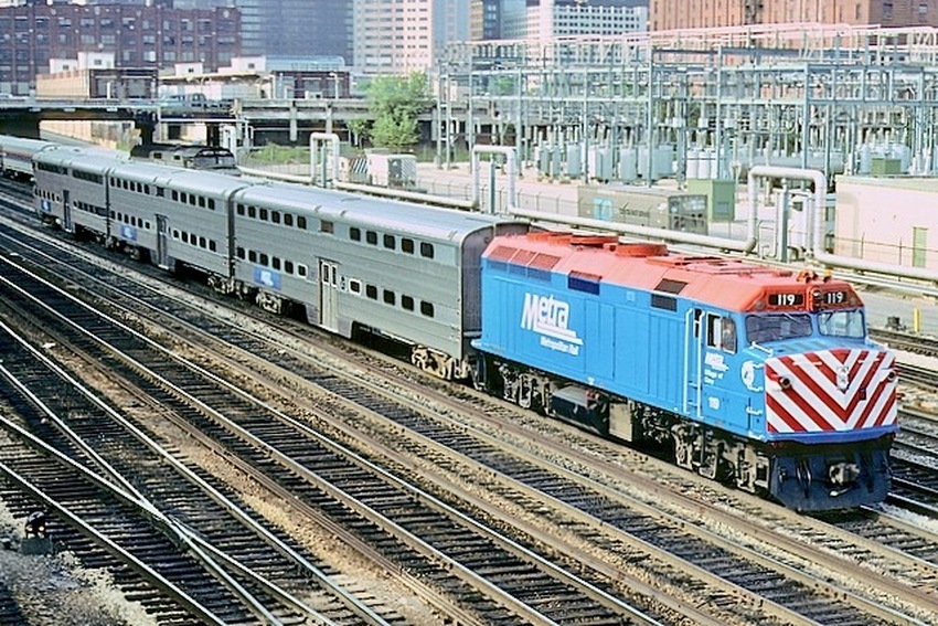 METRA F40 #119: The GreatRails North American Railroad Photo Archive
