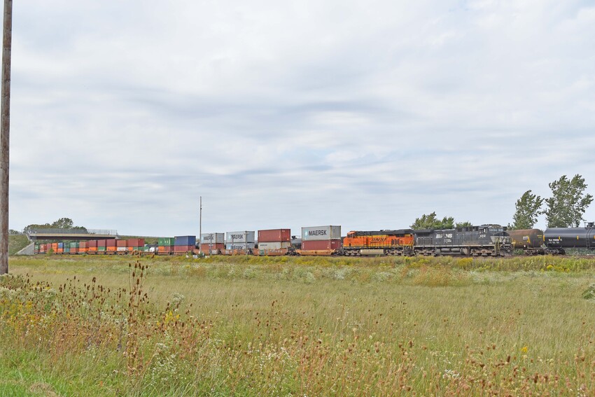 NS 4012: The GreatRails North American Railroad Photo Archive