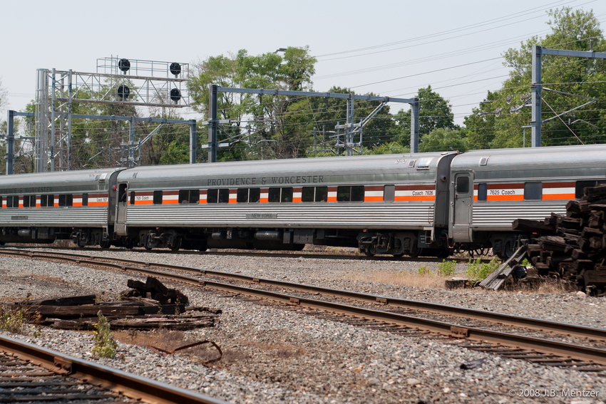 P&W Passenger Train approaches the Roger Williams Zoo: The GreatRails ...