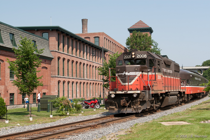 P&W Passenger Train heads for the Roger Williams Zoo: The GreatRails ...