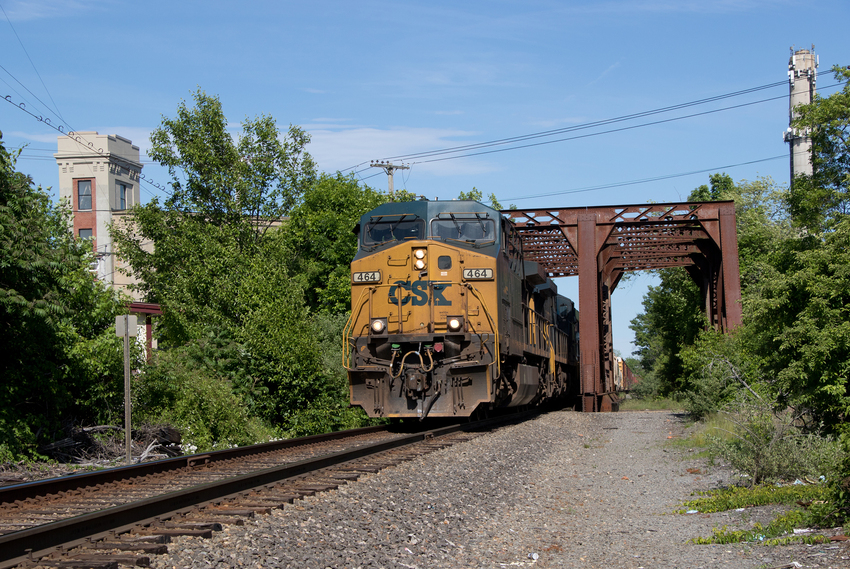 CSXT 464 Leads M427-06 in Biddeford: The GreatRails North American ...
