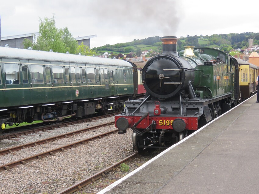 5199 at Minehead: The GreatRails North American Railroad Photo Archive